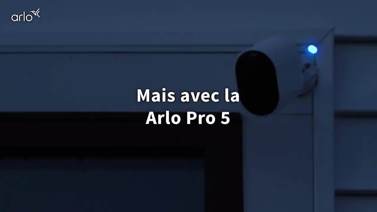 Pack de 3 caméras de surveillance connectées Arlo Pro 5 Spotlight intérieure-extérieure Blanc ...